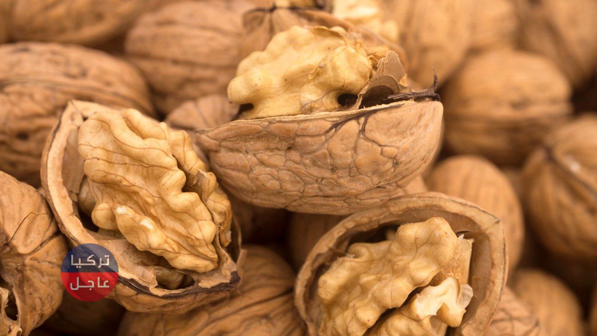 "The Superfood Benefits of Walnuts: Preventing Disease and Maintaining ...